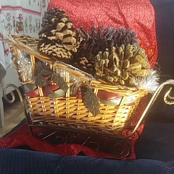 Holiday | Vintage Large Wicker Sleigh | Poshmark